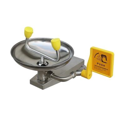 China Stainless Steel Classic Wall Mounted Eyewash Station  for labs Safety Equipment for sale
