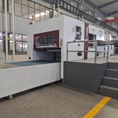 中国 980mm 切断 精密 波紋紙 切断機 5000枚/h 販売のため