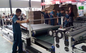 Cina Macchina di laminazione della flauto della garanzia da 1 anno per la carta ondulata di 12mm - di 1 in vendita