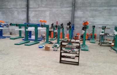 Cina Macchina del contenitore di cartone del servomotore/cartone di cucitura di Corrguated che inchioda macchina in vendita