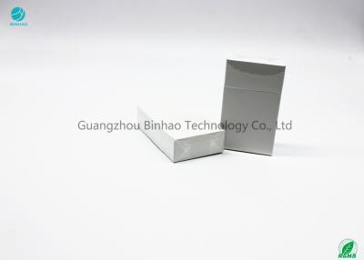 Cina Portasigarette bianche del cartone di forma creativa con la laminazione di Matt in vendita
