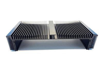 Cina Radiatore a forma di U in alluminio6061 6063 CNC Fabbricazione finita in vendita