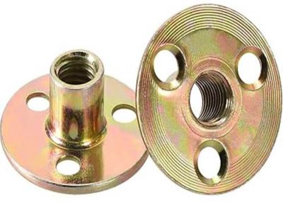 China Metallgrad 4.8 Drei-Loch-Flanzen-Nuss Eisenplatten-Nuss Möbel Sperrholz Verriegelung Galvanierung zu verkaufen