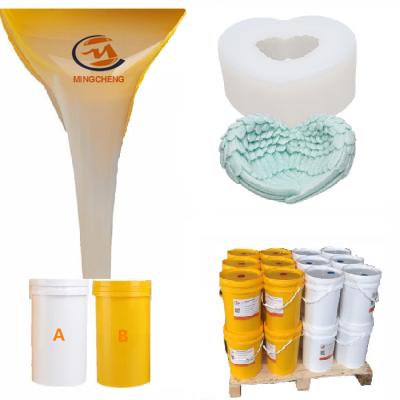 China MCPLA-L15 RTV2 Transparent Liquid Platinum Cure Silicone Rubber for Mold Making Viscosity 6000-7000 Cps for sale