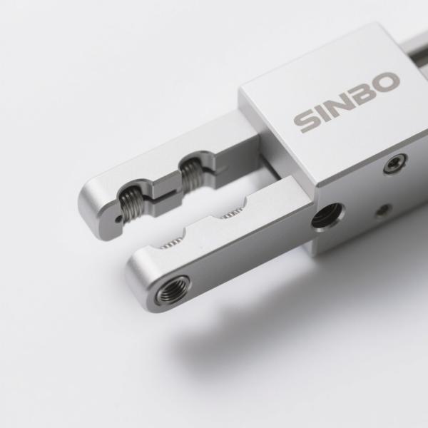 Quality High Precision Industrial Robot Pneumatic Finger Gripper Link Robust Durable for sale