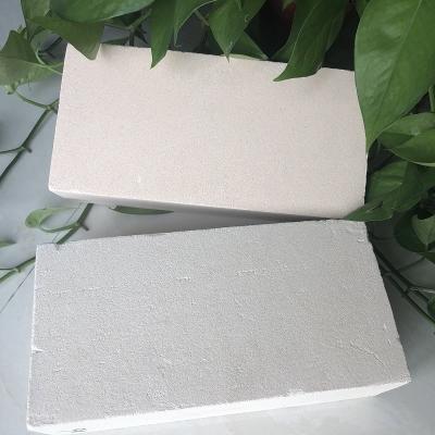 China Light weight high alumina insulation bricks  for furnace kiln lining for sale