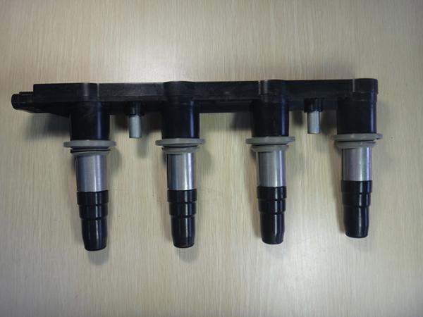 Chevrolet / Cruze 1.6T / OPEL / LEXUS / FIAT High Performance Automobile Ignition Coil