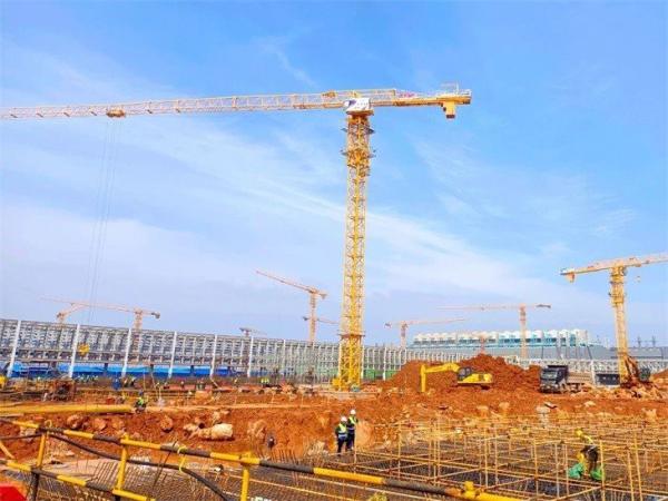 Quality ZTT856 Flattop Tower Crane 32t Capacity 80m Jib Length Hoisting Equipment for sale