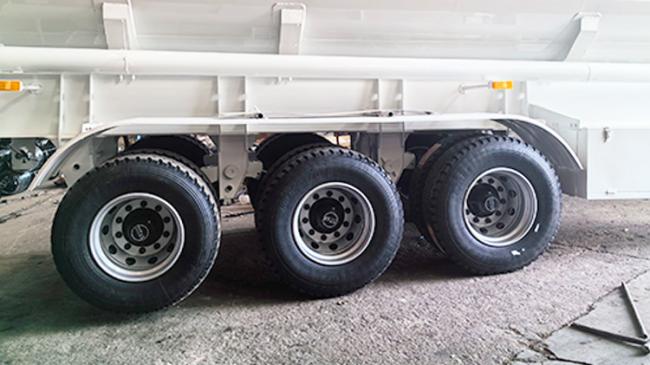 45000 Liters 5 Compartements Diesel Tanker Price | Diesel Fuel Tanker Semi Trailer for Sale