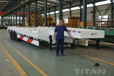 Cina 3 axles low loader semi trailer with fuwa axle  carry construction equipment for sale in vendita