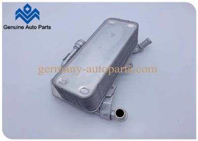 Cina Scambiatore di calore del radiatore dell'olio della trasmissione per Audi A6 A8 S8 4.2L 4H0 317 021 H R T in vendita