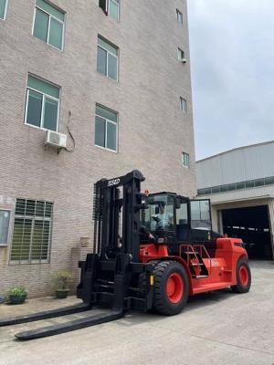 China 15T Heavy Lift Forklift With 45-90 Degree Tilt Angle And 3000mm Mast Lifting Height for sale