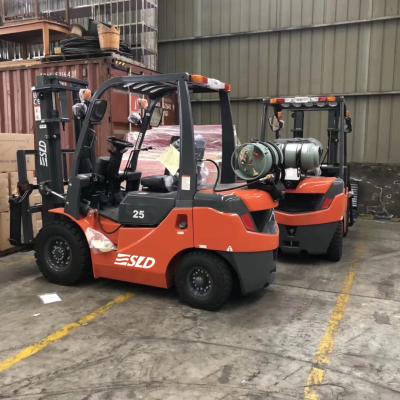 Cina 2,5 tonnellate della benzina GPL del carrello elevatore di tipo di trasmissione idraulico in vendita