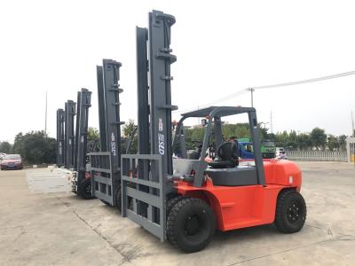 중국 가득 찬 무료 트리플렉스와 FD70 6m 7 톤 디젤 엔진 지게차 판매용