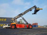 China 45T Load Forklift Reach Stacker For Container Handling for sale