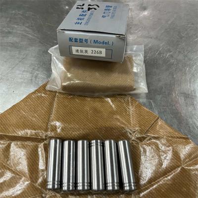 China 13026863 13026864 Intake Exhaust Valve Guide Deutz TD226B Weichai Engine Parts for sale