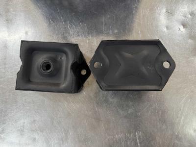 중국 WG1680590095 앞 엔진 지원 Sinotruk T7 트럭 부품 판매용