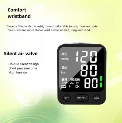 China Easy Shuttle Operation Digital Blood Pressure Monitor with Intelligent Pressurization for sale