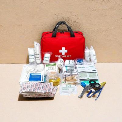China Emergency Survival First Aid Kit with EN 149 -2001 A1-2009 Standard and Simple Style for sale