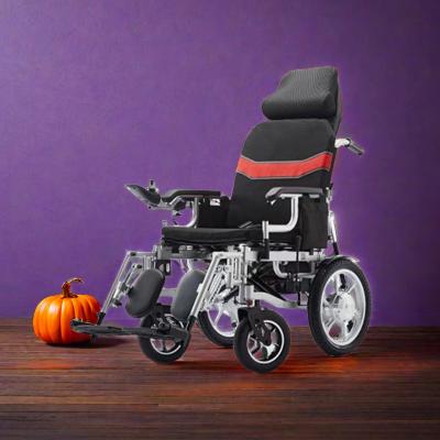 China CE ISO 13485 Goedgekeurde vouwbare motorrijstoel met plastic accessoires en stalen frame Te koop