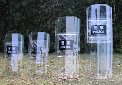 Cina Equipaggiamento di protezione in policarbonato con scudo antisommossa in vendita