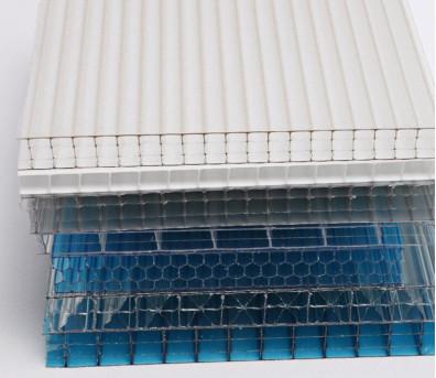Cina Tetto per PC a effetto serra con rivestimento UV a doppia parete in lamiera cava in policarbonato da 5800 mm in vendita