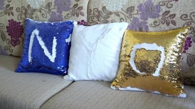 China 2020 High Quality Custom Needlepoint Home Decor 50 Cotton 50 Polyester Sequin white Pillow Case Cover Cushion for sale