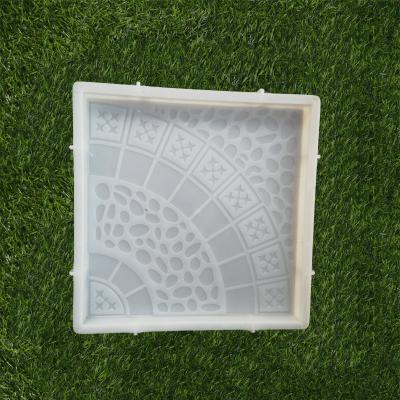 China Road Interlocking Tiles Rubber Plastic Paver Mould 25*25*4.5cm Size for sale