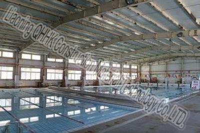 Cina Tetto pre costruito della piscina della struttura d'acciaio con il pannello del tetto della lamiera di acciaio in vendita