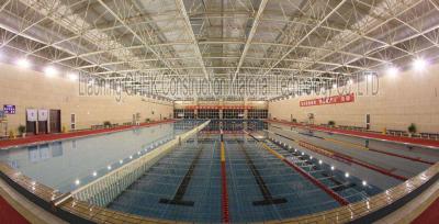 China Kohlenstoffarmer vorfabrizierter Stahlkonstruktions-Stahlbolzen-Ball-Struktur-Rahmen-Swimmingpool zu verkaufen