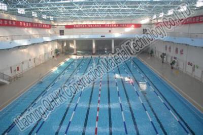 China Kohlenstoffarmer vorfabrizierter Stahlkonstruktions-Stahlbolzen-Ball-Struktur-Rahmen-Swimmingpool zu verkaufen