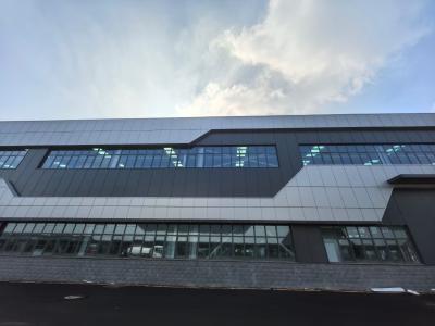 China Kundenspezifische industrielle Stahlkonstruktions-Werkstatt-Portalrahmen für budgetfreundliche Smart-Lösungen zu verkaufen