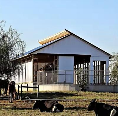 China Edificios de oficinas de varios pisos con estructura de acero y capas de color de alta adherencia en venta