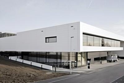 China Q355B Q235B Steel Pre Engineered Metal Building Frame Portal Frame for sale