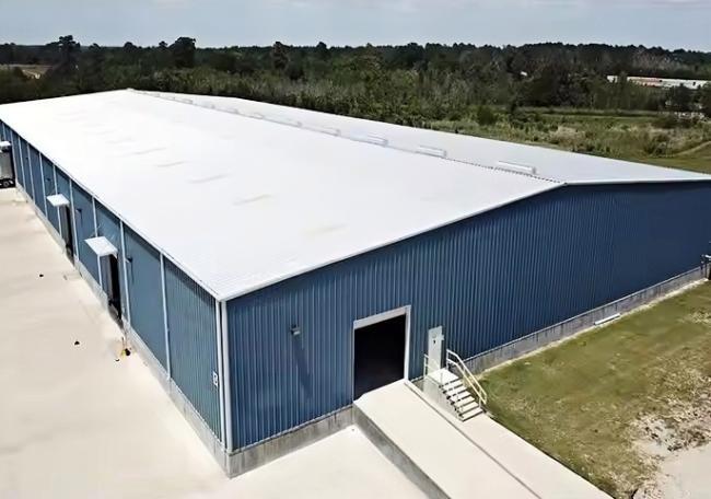 Steel structure warehouse interior