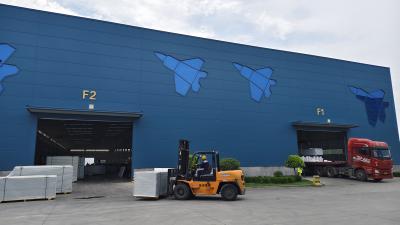 China Kundenspezifische industrielle Stahlkonstruktions-Werkstatt-Portalrahmen für budgetfreundliche Smart-Lösungen zu verkaufen