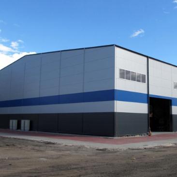 China Seismic Resistant Pre Engineering Building Structure Warehouse Kits Latin America Projects for sale