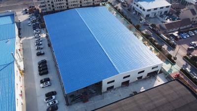 China High Anti-rust Bolt Connection Prefab Steel Workshop Wind Snow Resistant Industrial Building Single Sheet Sandwich Panel Enclosure System for sale