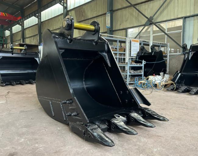 SY265 Digger Bucket OEM Heavy Duty Rock Bucket for Earthmoving