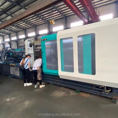 China 800 KN Clamp Tonnage PVC Pipe Fitting Injection Molding Machine Designed with Multiple Heating Zones and 4 Zone Temperature Control for sale