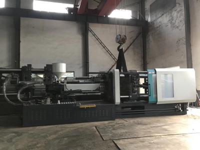 China 780T Horizontal Style Servo Injection Molding Machine Plastic Beach Chair for sale