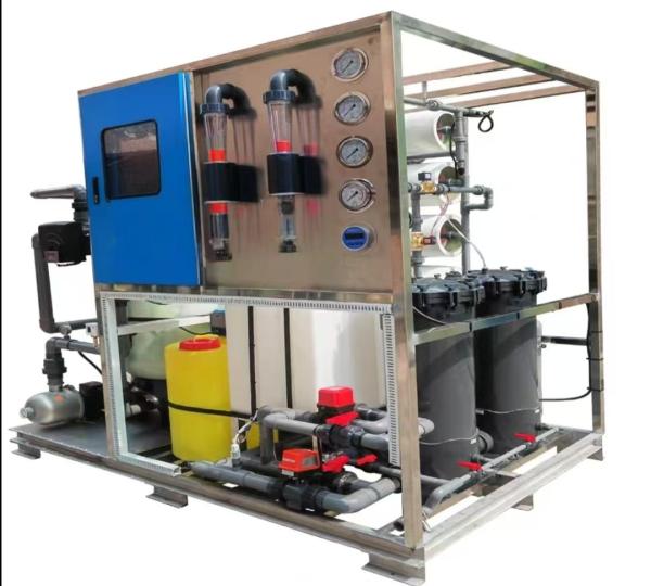 Quality 50 Tons Large Brackish Water Filtration System With Reverse Osmosis Technology For Island Water Supply for sale