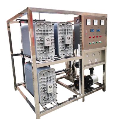 Chine Équipement d'eau ultrapure à plusieurs étages DL 15000L/H pour laboratoire à vendre