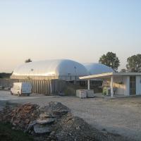 China Rectangular Double Membrane Biogas Storage Tank 20-20,000 m³ Capacity with 20 mbar Pressure Control for Lagoon Cover Applications for sale