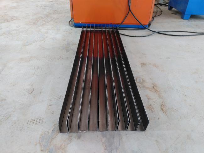 U 25-30 model light keel colored galvanized steel sheet roll forming machine