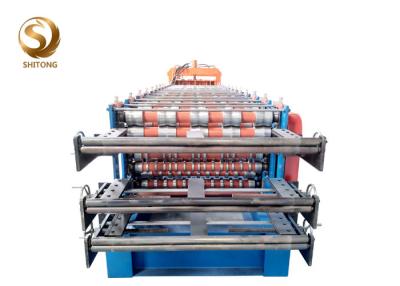 China Rollo de la hoja de la techumbre de tres capas que forma la máquina para la fabricación de acero de la hoja del tejado en venta