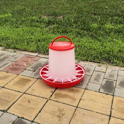 China Poultry Automatic Pet Feeder Thickened Plastic Material Durable Sturdy for sale