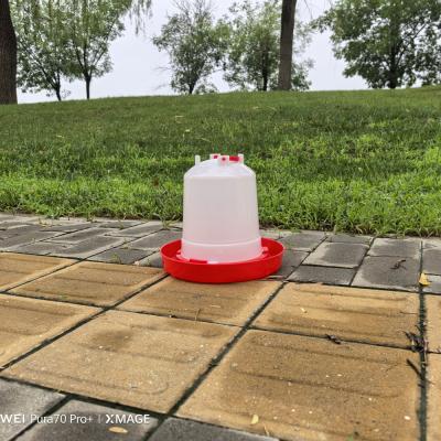 China Constant Water Supply Poultry Drinker With Anti-drip And Extra Large Capacity Design Watering Product for sale