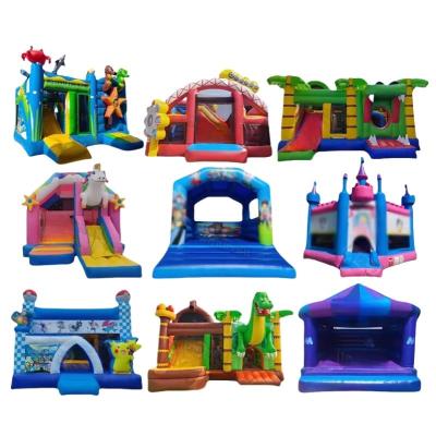 China Opgestapelde kleur PVC springkasteel opblaasbaar springkasteel met glijbaan Te koop