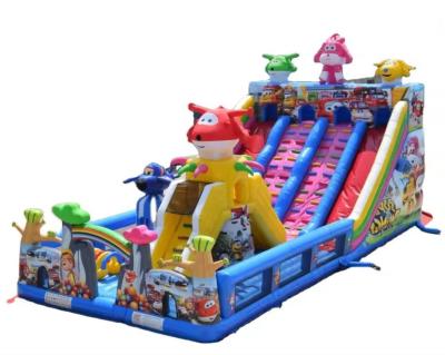 Cina Logo personalizzato stampato castello a saltare inflatabile paraurti per divertimento per bambini in vendita